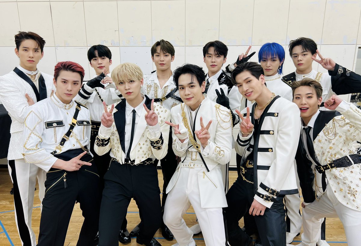 第73回NHK紅白歌合戦 》 デビュー曲 #無限大 を 披露させていただきました！ この後も #NHK紅白 一緒に楽しみましょう #みんなでシェア - JO1 Fan Club